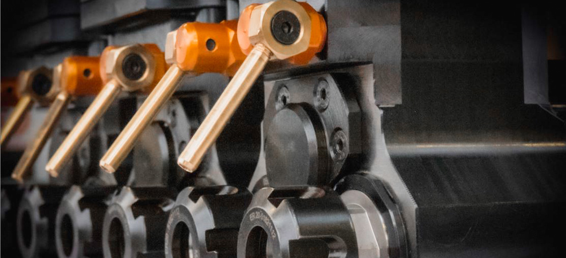 Rotating toolholders